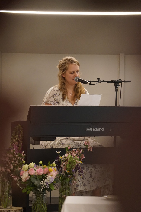 Sangoppdrag :: Averøy musikkterapi